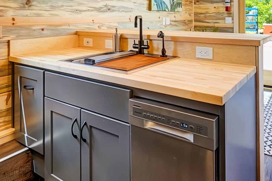 Kitchen Ideas - Tumbleweed Houses